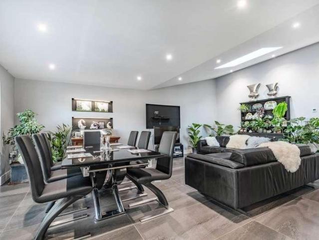 12 bed house for sale