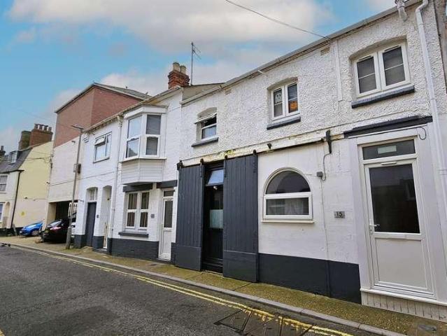 12 bed house for sale