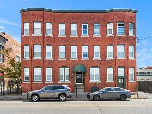 12 bedroom, Manchester NH 03101 104513017