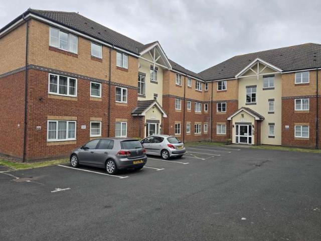 12 Bedroom Apartment Flat