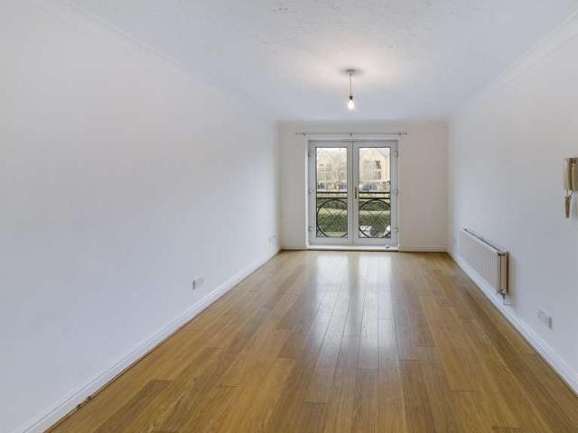 12 Bedroom Apartment Flat