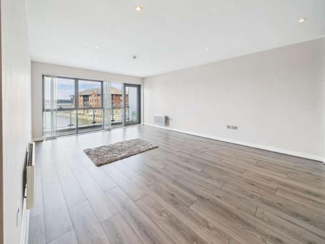 12 Bedroom Apartment Flat