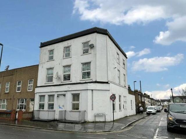 12 Bedroom Block Of Apartments For Sale In Croydon, Surrey