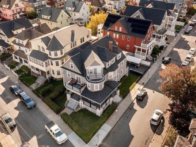 12 bedroom, Boston MA 02121 104849017