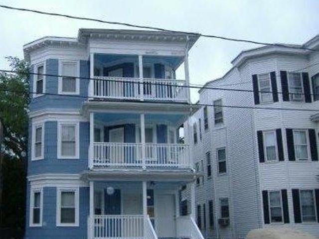 12 bedroom, Boston MA 02124 104849101