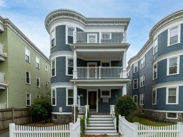 12 bedroom, Boston MA 02125 104542036