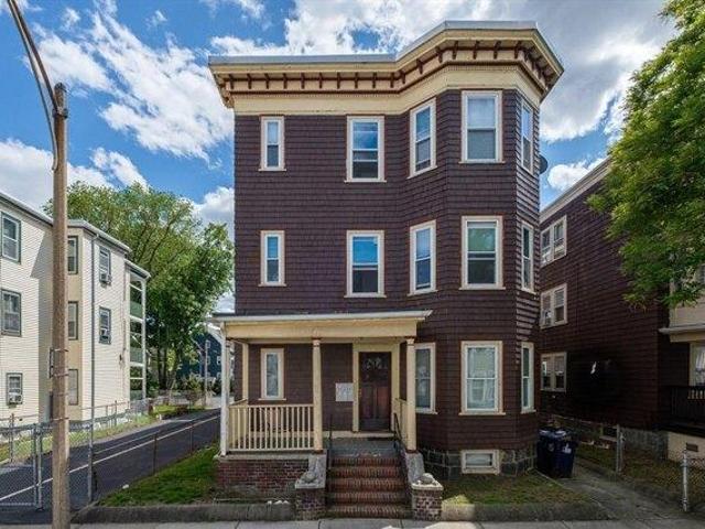 12 bedroom, Boston MA 02125 105060053