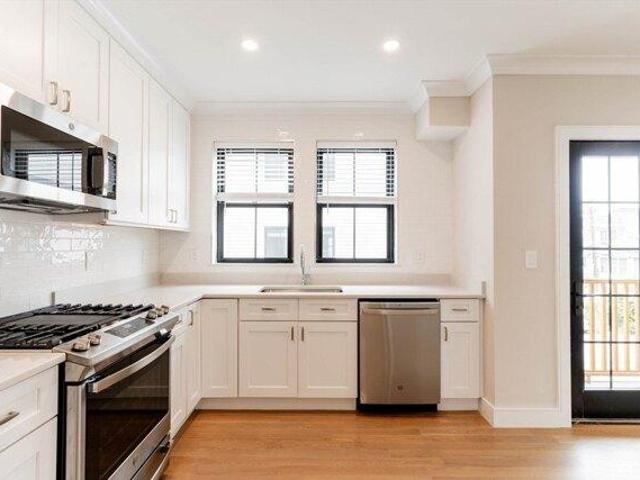 12 bedroom, Boston MA 02130 101899264