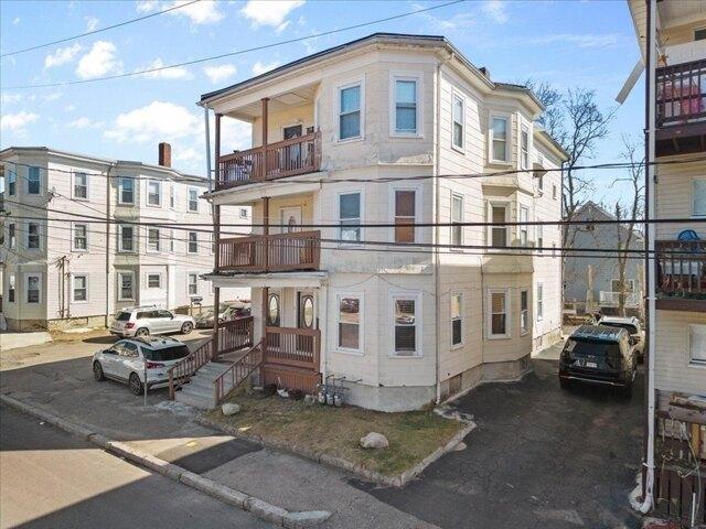 12 bedroom, Brockton MA 02301 102370478