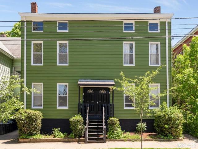 12 bedroom, CT CT 102579063