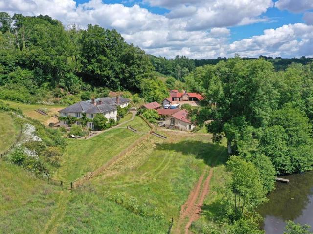 12 bedroom equestrian facility for sale