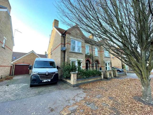 12 Bedroom Detached House