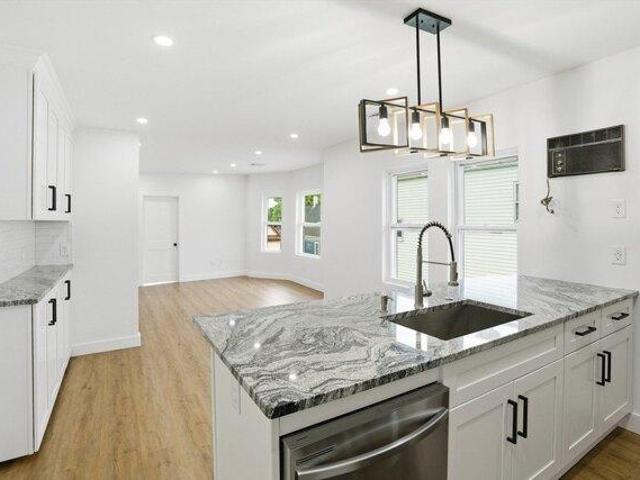 12 bedroom, Everett MA 02149 104852079
