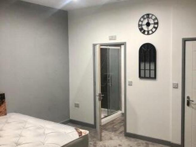 12 bedroom flat for rent in Corporation Street, B4