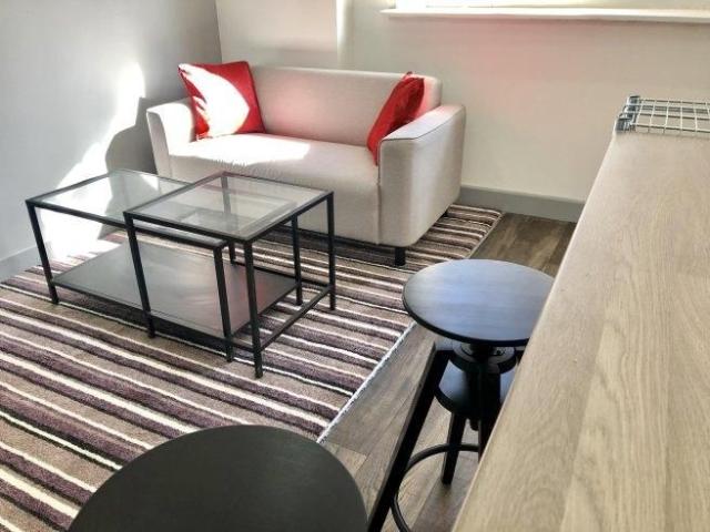 12 bedroom flat to rent