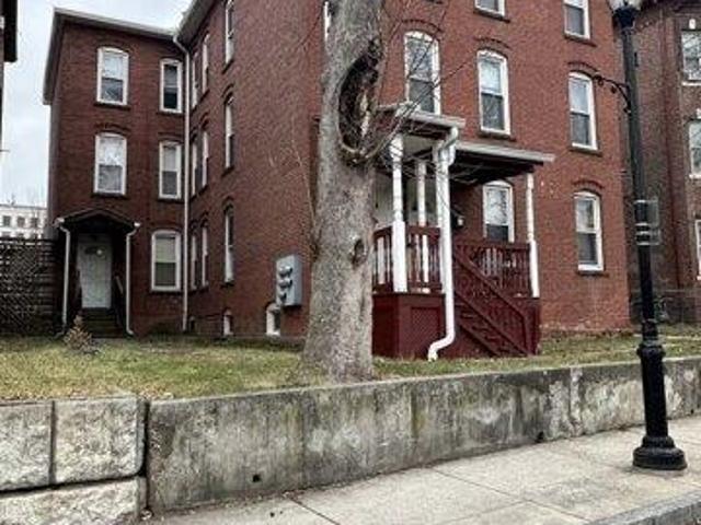 12 bedroom, Hartford CT 06106 101747480