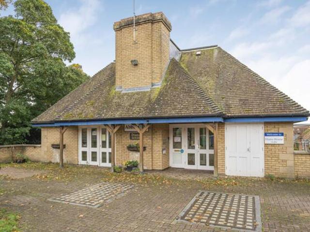 12 Bedroom House Brackley Northamptonshire 99277788