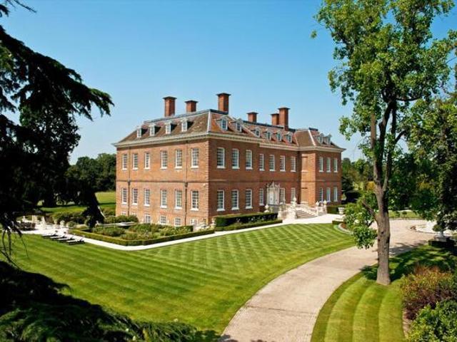 12 Bedroom House Denham Buckinghamshire LS101025662