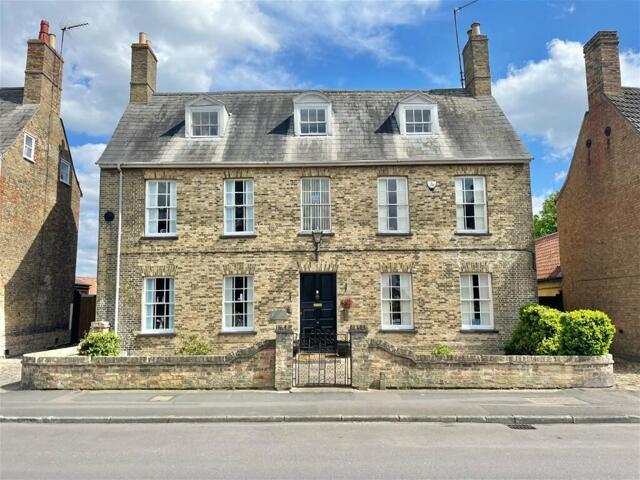 12 Bedroom House High Street High Street LS101955502