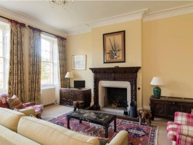 12 bedroom house to rent