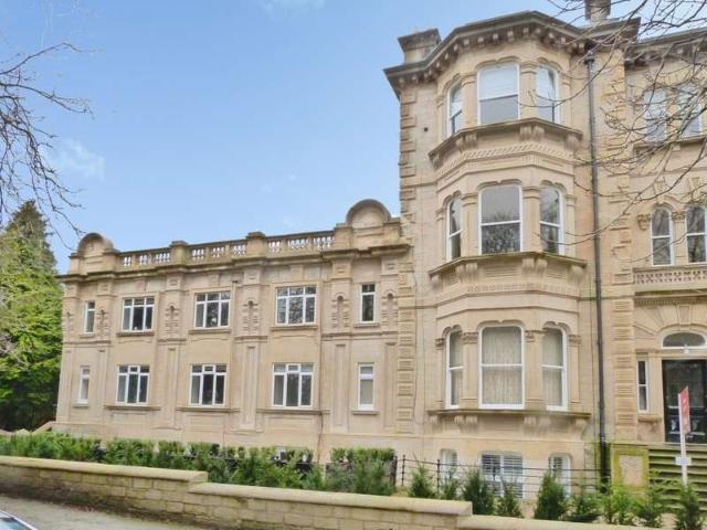 12 Bedroom House
