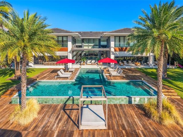 12 bedroom luxury Villa for sale in Golden Beach, Florida
