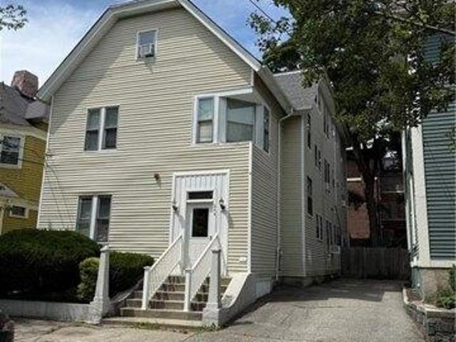 12 bedroom, Providence RI 02906 104760748