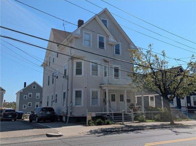 12 bedroom, Providence RI 02908 104115527