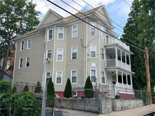 12 bedroom, Providence RI 02908 105116550