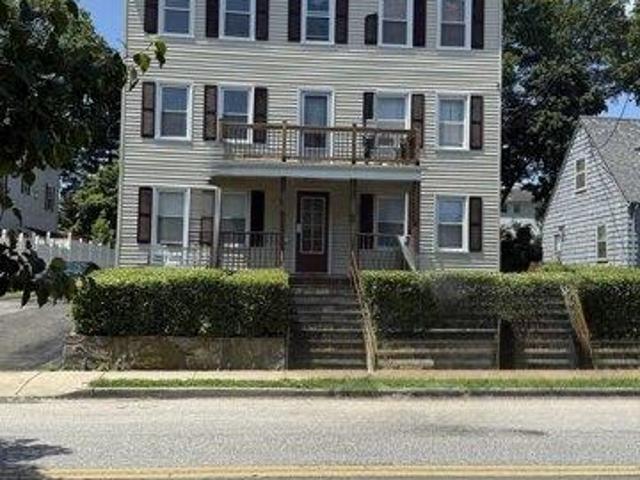 12 bedroom, Stamford CT 06902 104870262