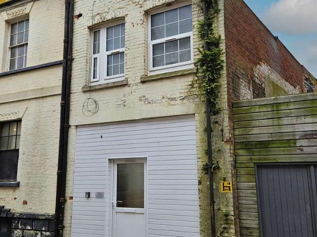 12 Bedroom Terraced House