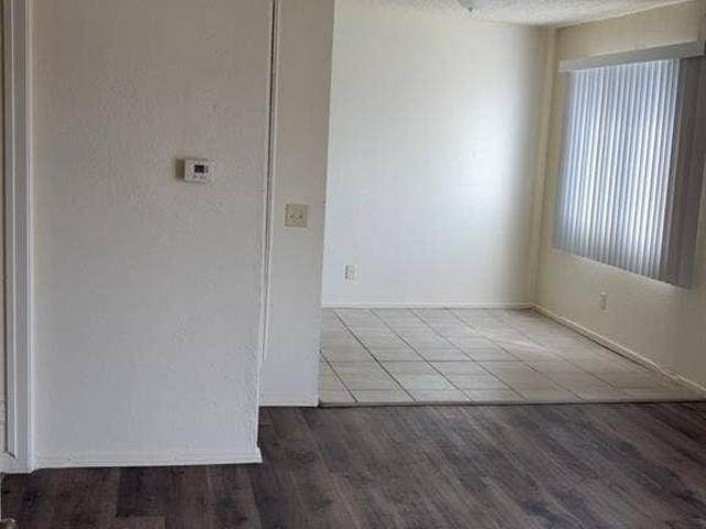 1/2 bedrooms available!