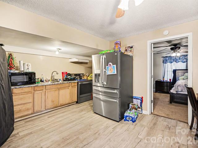 12 Bost Avenue SW