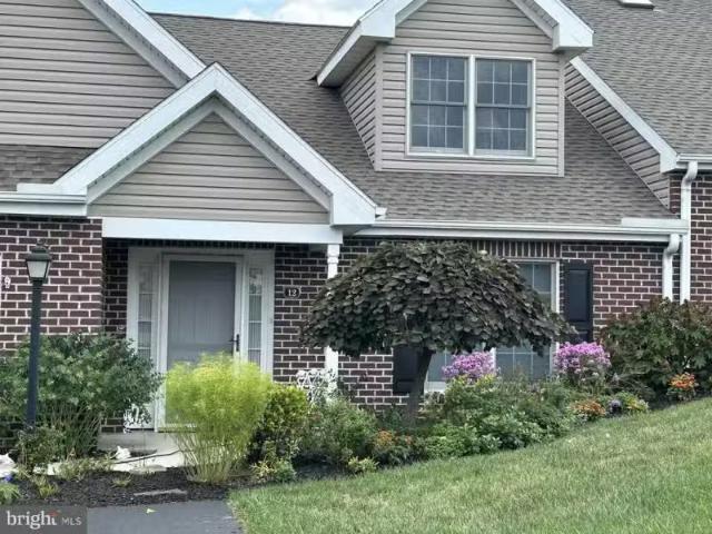 12 BLUE MOUNTAIN VIS, MECHANICSBURG, PA 17050 Condo/Townhome F.