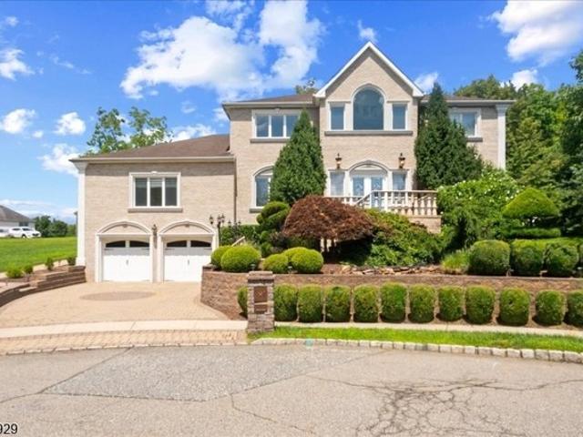 12 Byron Ct, Parsippany Troy Hills Township, NJ 07054