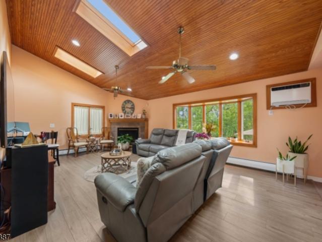 12 Carpenter Pl