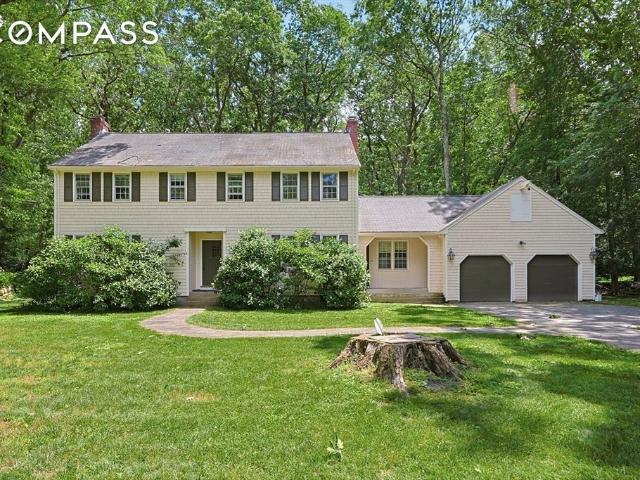 12 Carriage Dr, Lexington, MA