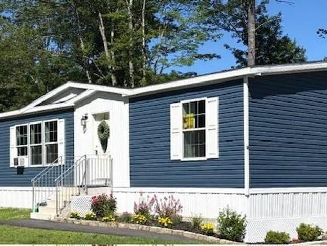 12 Cedar Cir, Gorham, ME 04038
