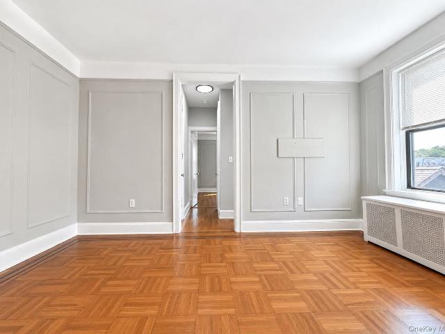 12 Chatsworth Avenue B 25