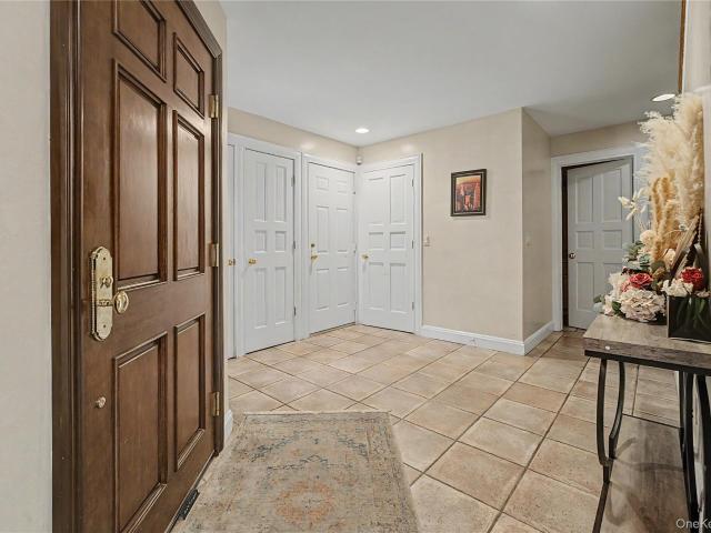 12 Chauncey Pl, Woodbury, NY 11797 | MLS #989842