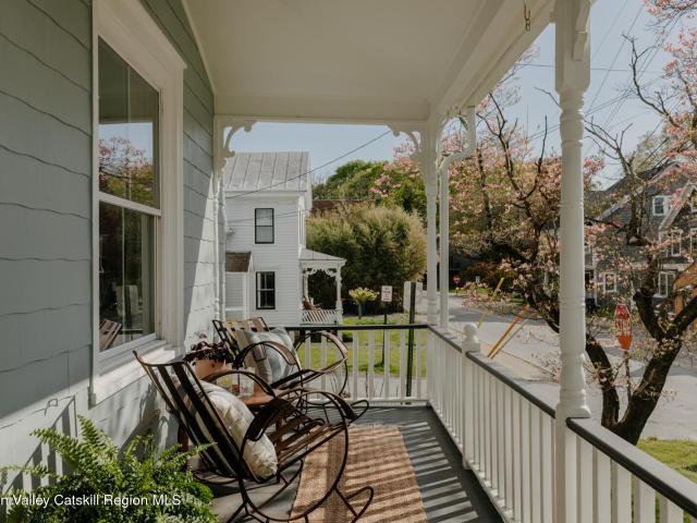 12 Charles St, Rhinecliff, NY 12574 | MLS #20261 | Compass