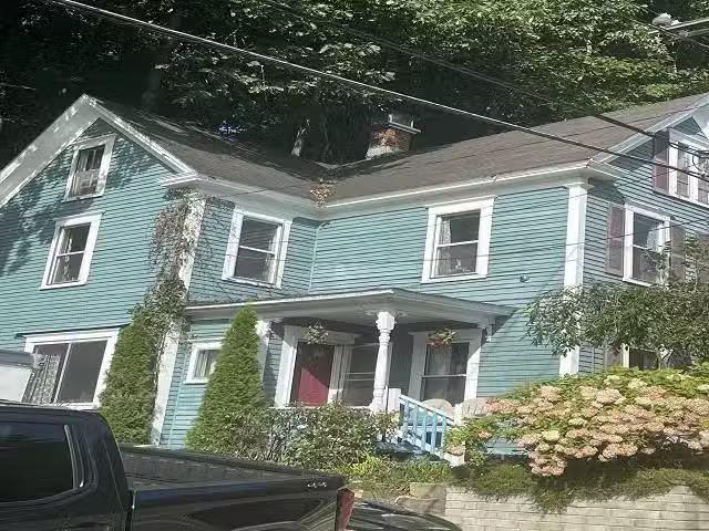 12 CHENEY ST, FRANKLIN, NH 03235 Single Family Residence For S.