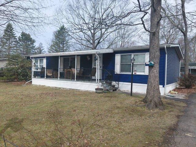 12 Cook Ln, New Paltz, NY 12561