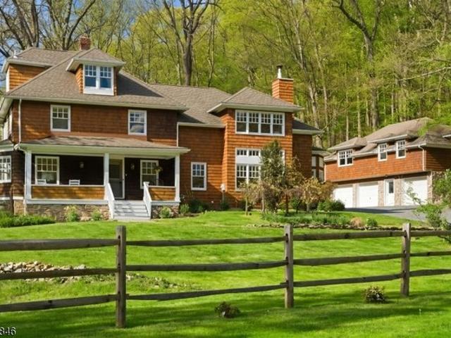 12 Cold Springs Rd, Tewksbury Township, NJ 07830