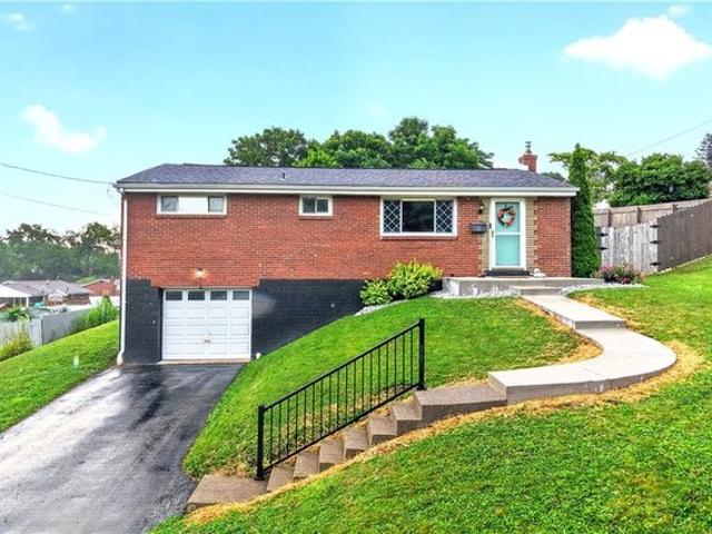 12 Corbett Ave, Irwin, PA 15642