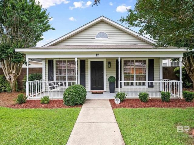 12 Cottage Dr, Fairhope, AL 36532