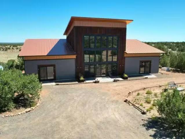 12 COUNTY RD N8543, CONCHO, AZ 85924