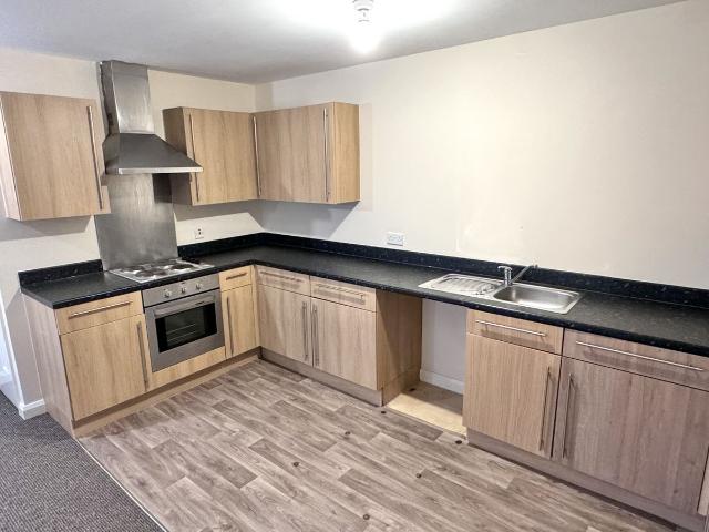 12 Clinton House Picton Street, Lincoln LN6, 2 bed flat to rent, £720 pcm | PrimeLocation