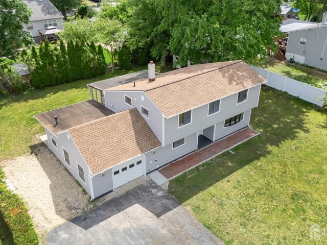 12 Daniel Road