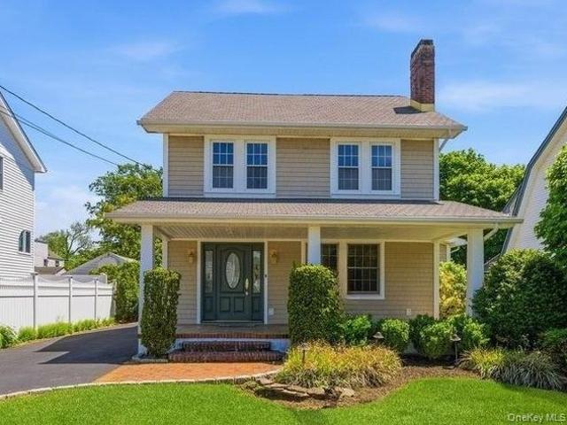 12 Davison Ave, East Rockaway, NY 11518